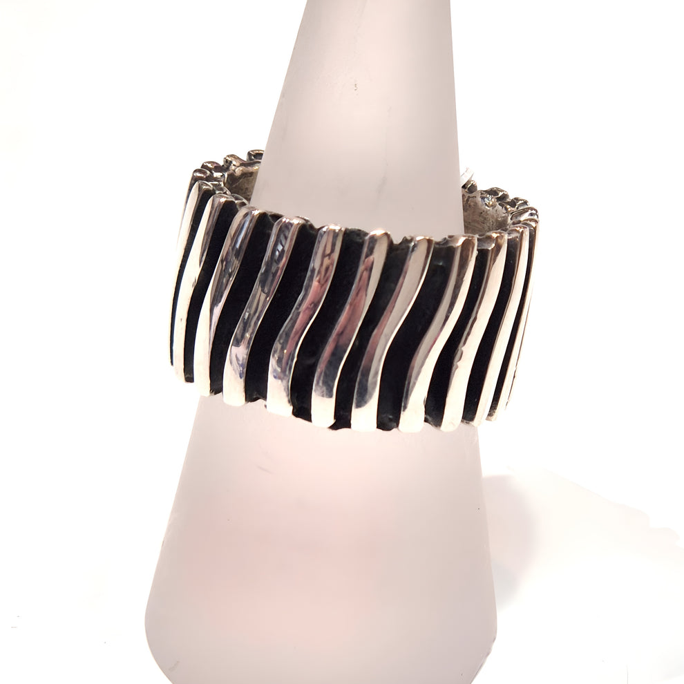Sterling Silver Ribbed Wave Band – For the Love of Silver